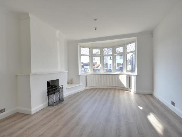 4 bedroom house to rent