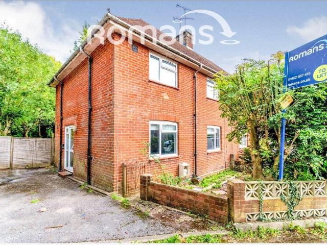 4 bedroom semi detached house to rent