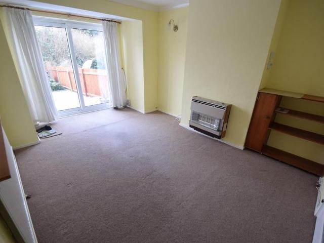 4 bedroom semi detached house to rent
