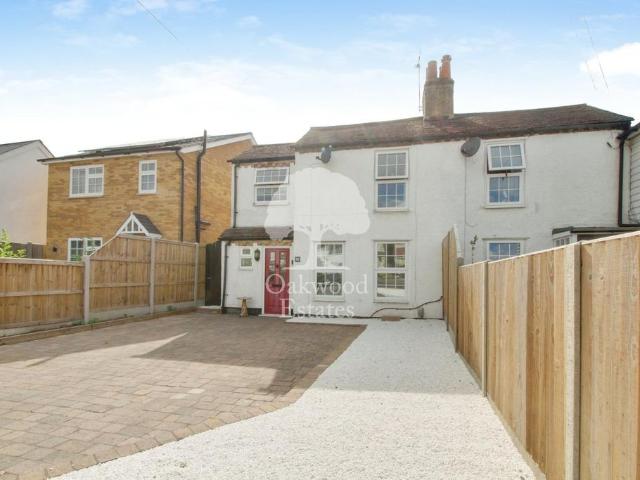 4 bedroom semi detached house to rent