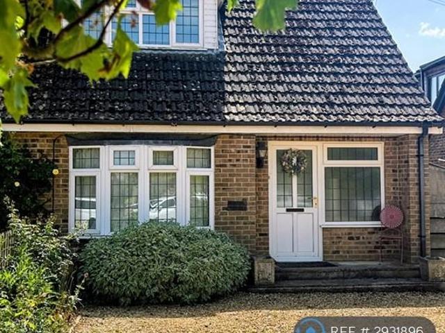 4 bedroom semi detached house to rent