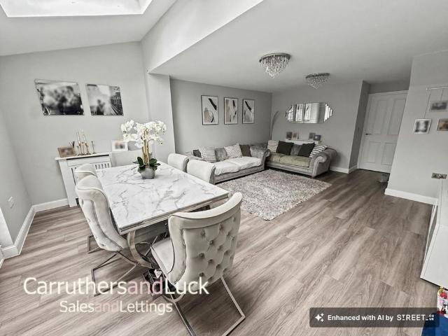 4 bedroom semi detached house to rent