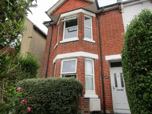 4 bedroom semi detached house to rent