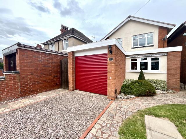 4 bedroom semi detached house to rent