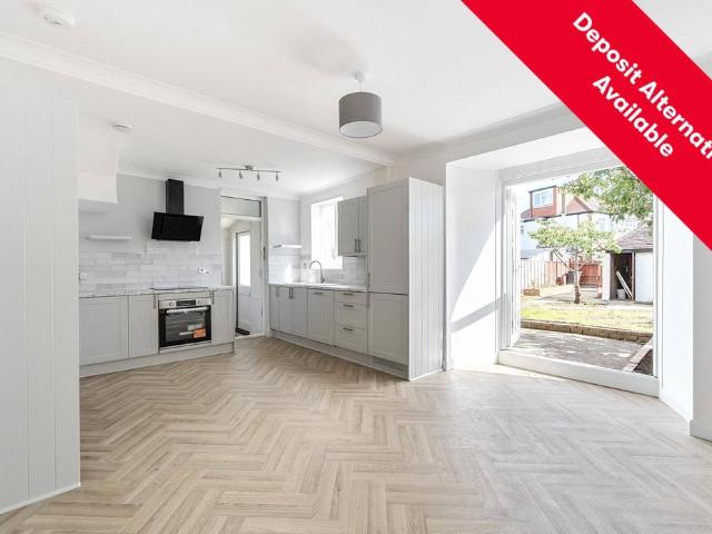 4 bedroom semi detached house to rent
