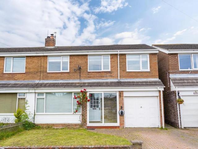 4 bedroom semi detached house to rent