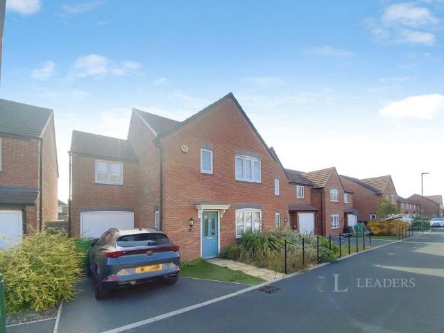 4 bedroom semi detached house to rent