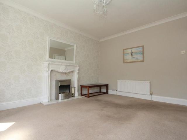 4 bedroom semi detached house to rent