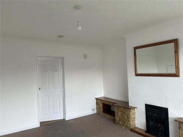 4 bedroom semi detached house to rent