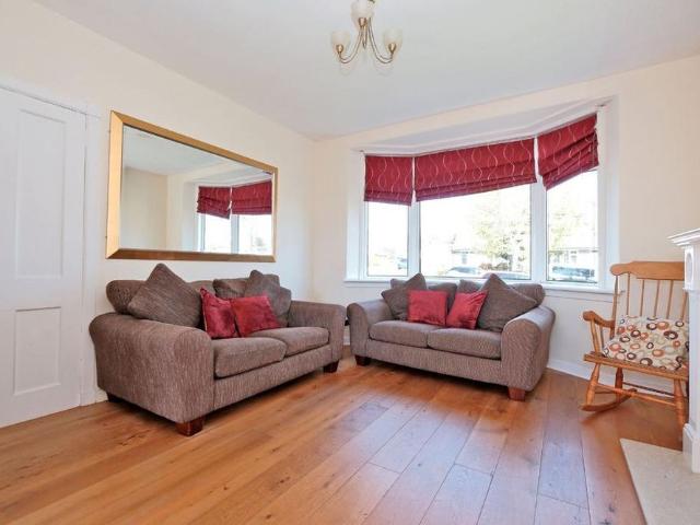 4 bedroom semi detached house to rent