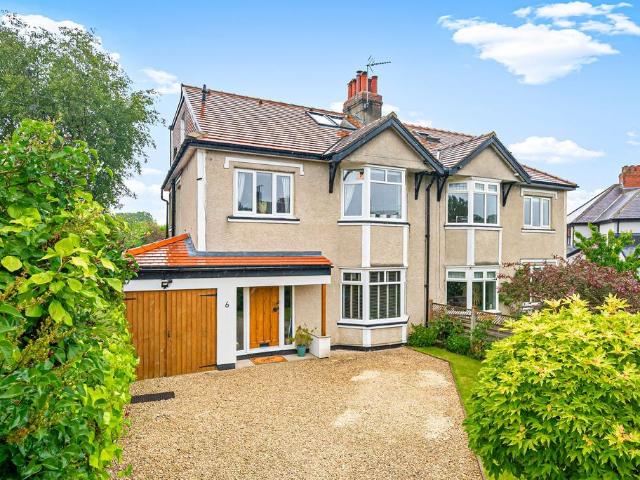 4 bedroom semi detached house for sale