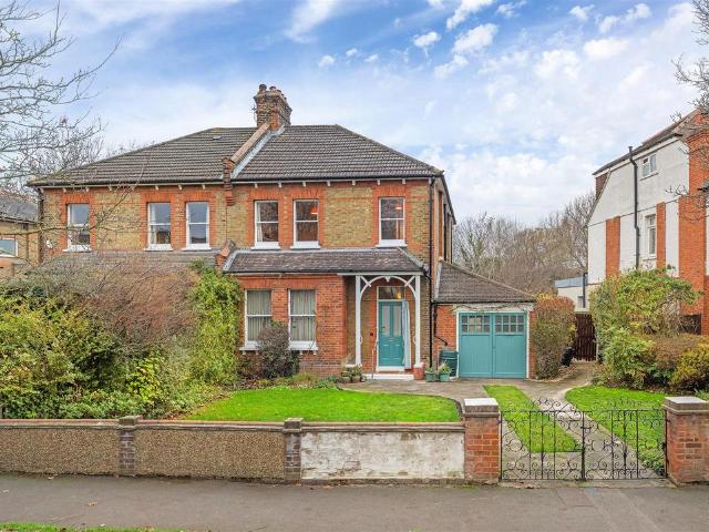 4 bedroom semi detached house for sale