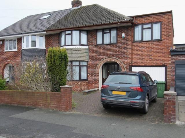 4 bedroom semi detached house for sale