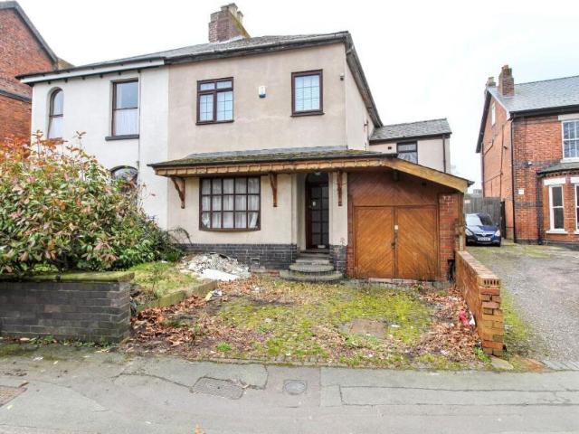 4 bedroom semi detached house for sale