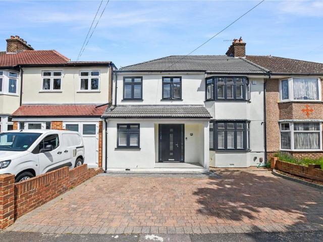 4 bedroom semi detached house for sale