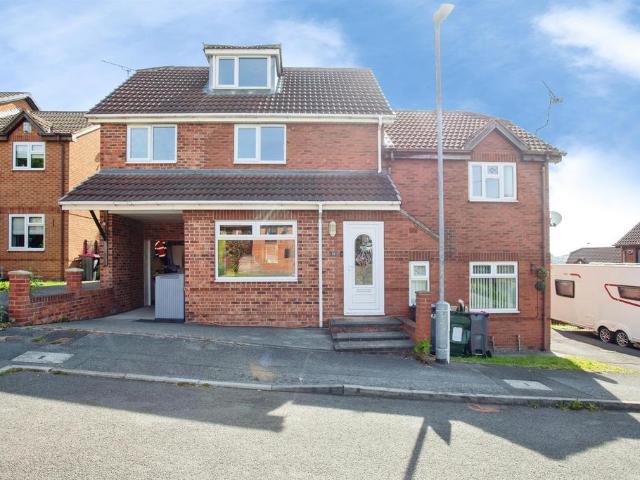 4 bedroom semi detached house for sale