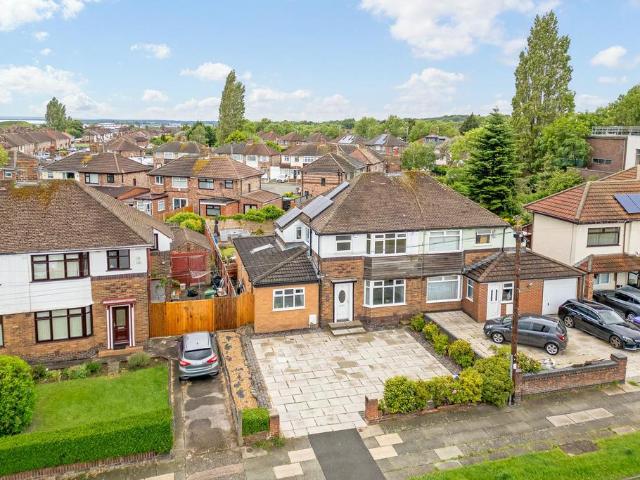 4 bedroom semi detached house for sale