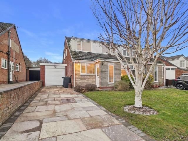 4 bedroom semi detached house for sale