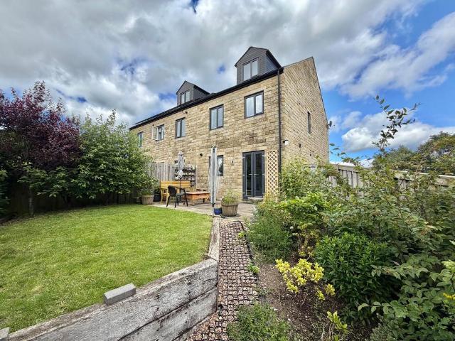 4 bedroom semi detached house for sale