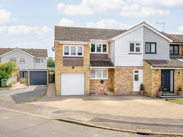 4 bedroom semi detached house for sale