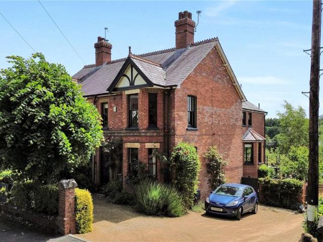 4 bedroom semi detached house for sale
