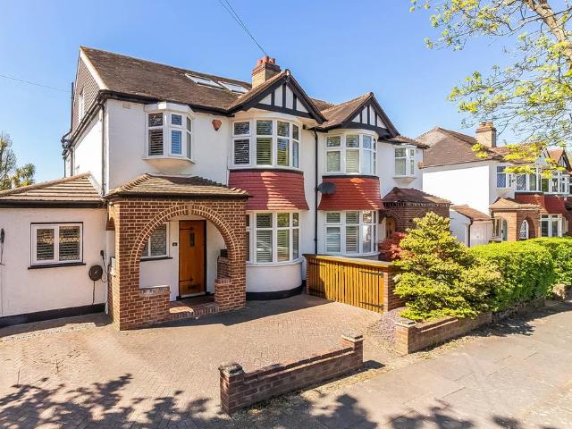 4 bedroom semi detached house for sale