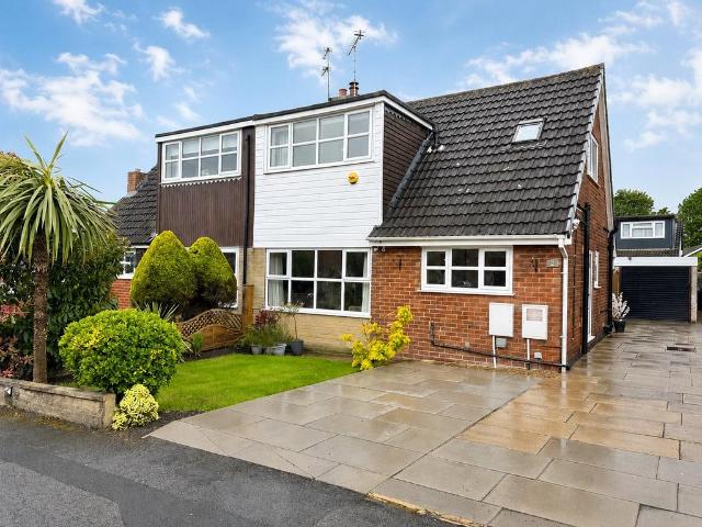 4 bedroom semi detached house for sale