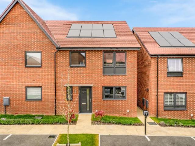 4 bedroom semi detached house for sale