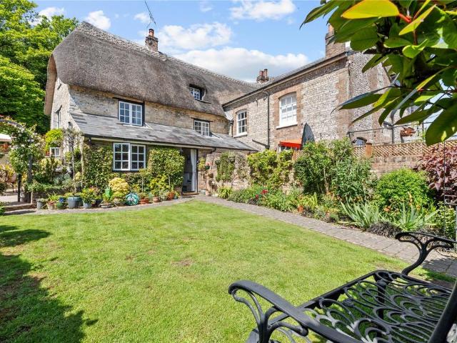 4 bedroom semi detached house for sale