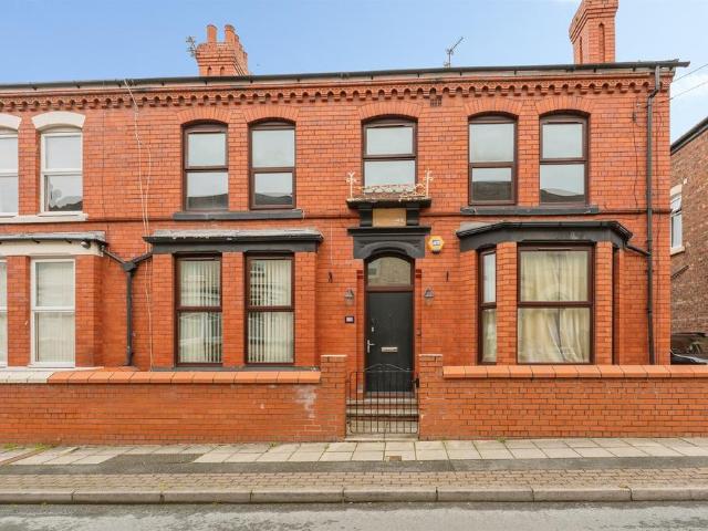 4 bedroom semi detached house for sale