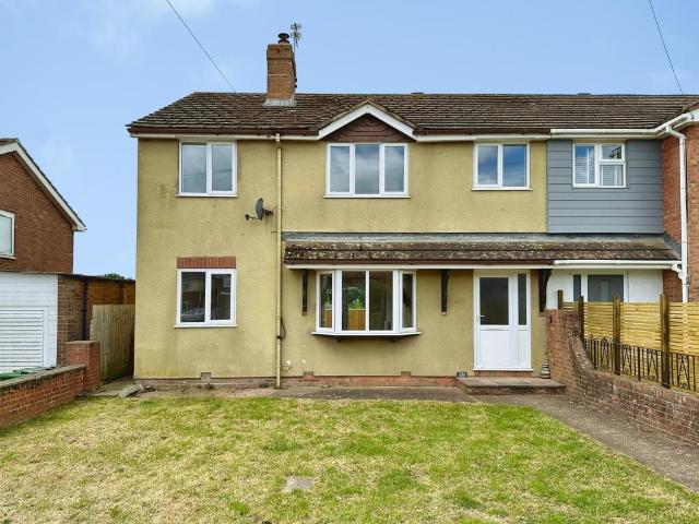 4 bedroom semi detached house for sale