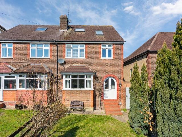 4 bedroom semi detached house for sale