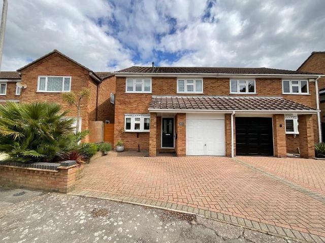 4 bedroom semi detached house for sale