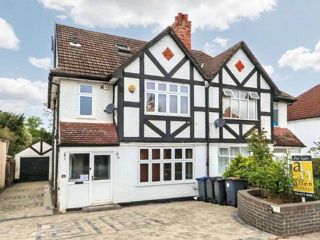 4 bedroom semi detached house for sale