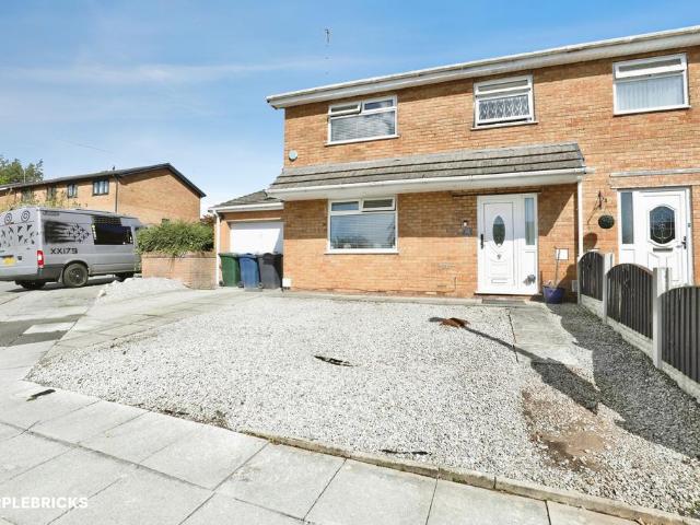 4 bedroom semi detached house for sale