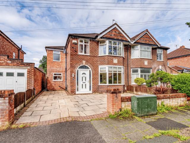 4 bedroom semi detached house for sale