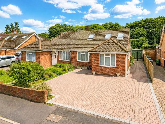4 bedroom semi detached house for sale