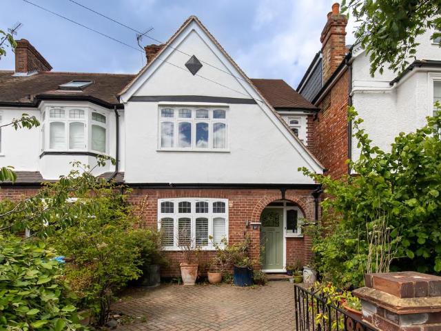 4 bedroom semi detached house for sale