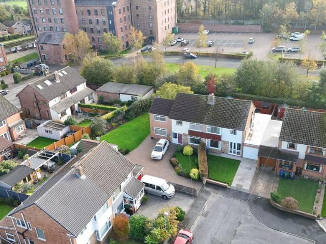 4 bedroom semi detached house for sale