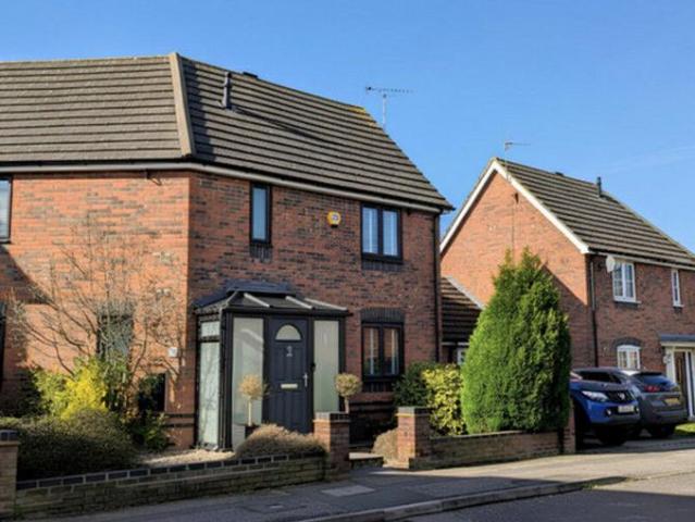 4 bedroom semi detached house for sale