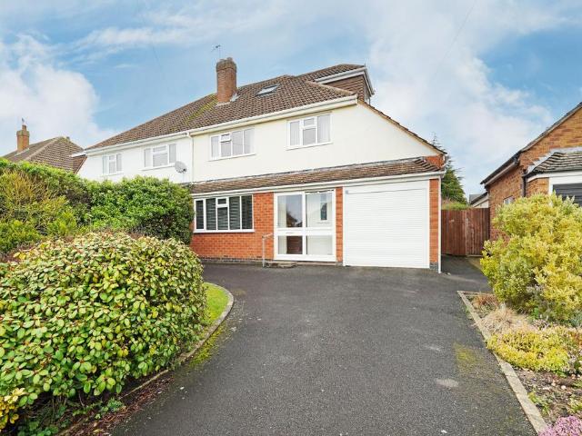 4 bedroom semi detached house for sale