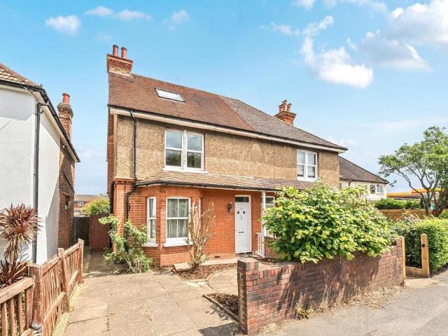 4 bedroom semi detached house for sale