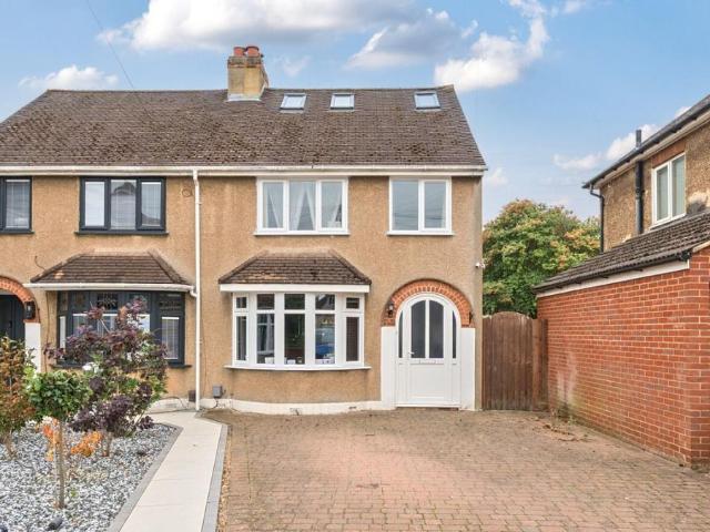 4 bedroom semi detached house for sale