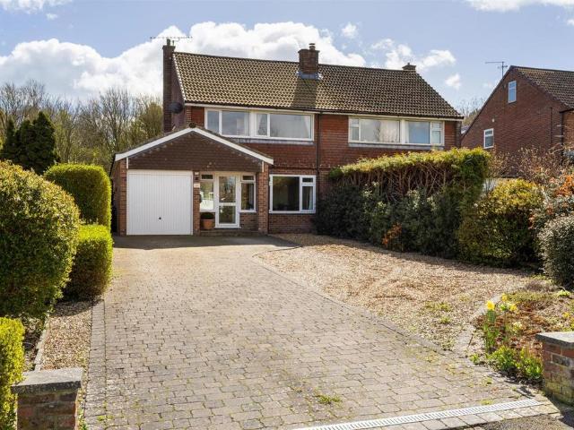 4 bedroom semi detached house for sale