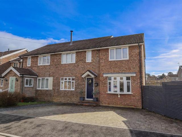 4 bedroom semi detached house for sale