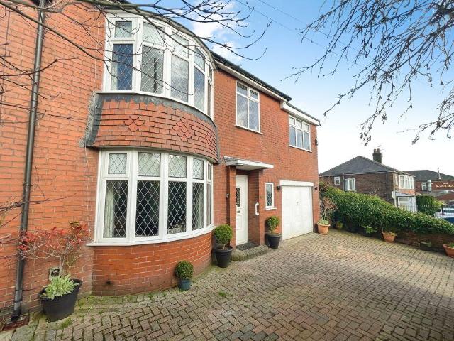 4 bedroom semi detached house for sale