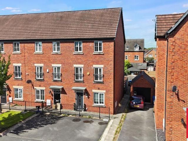 4 bedroom semi detached house for sale