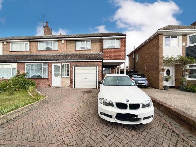 4 bedroom semi detached house for sale