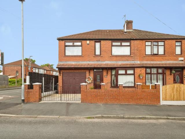 4 bedroom semi detached house for sale