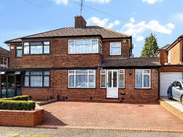4 bedroom semi detached house for sale